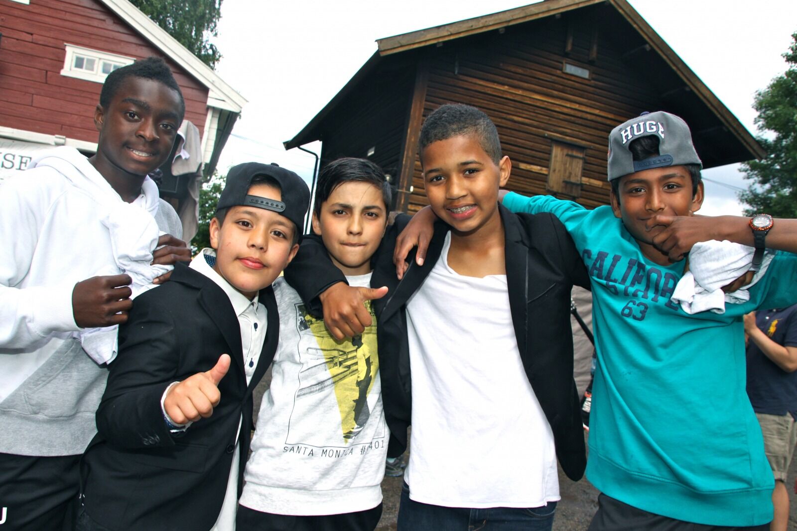 Rappet med støtte fra venner