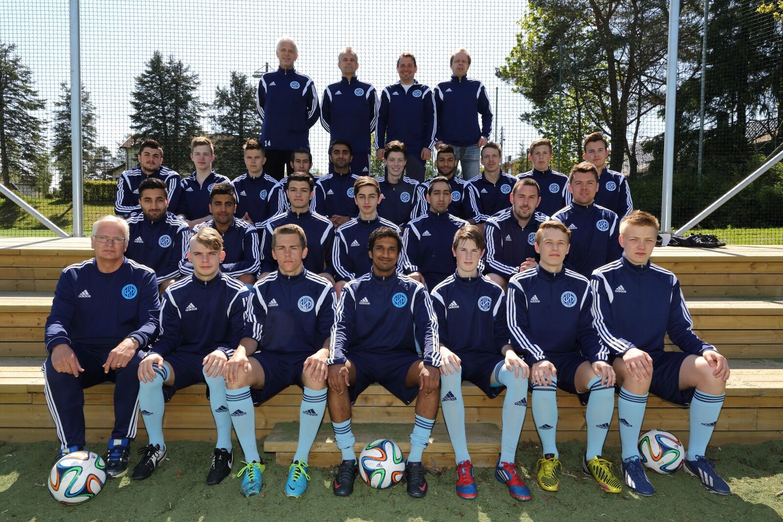 Flyr høyt i 4. divisjon