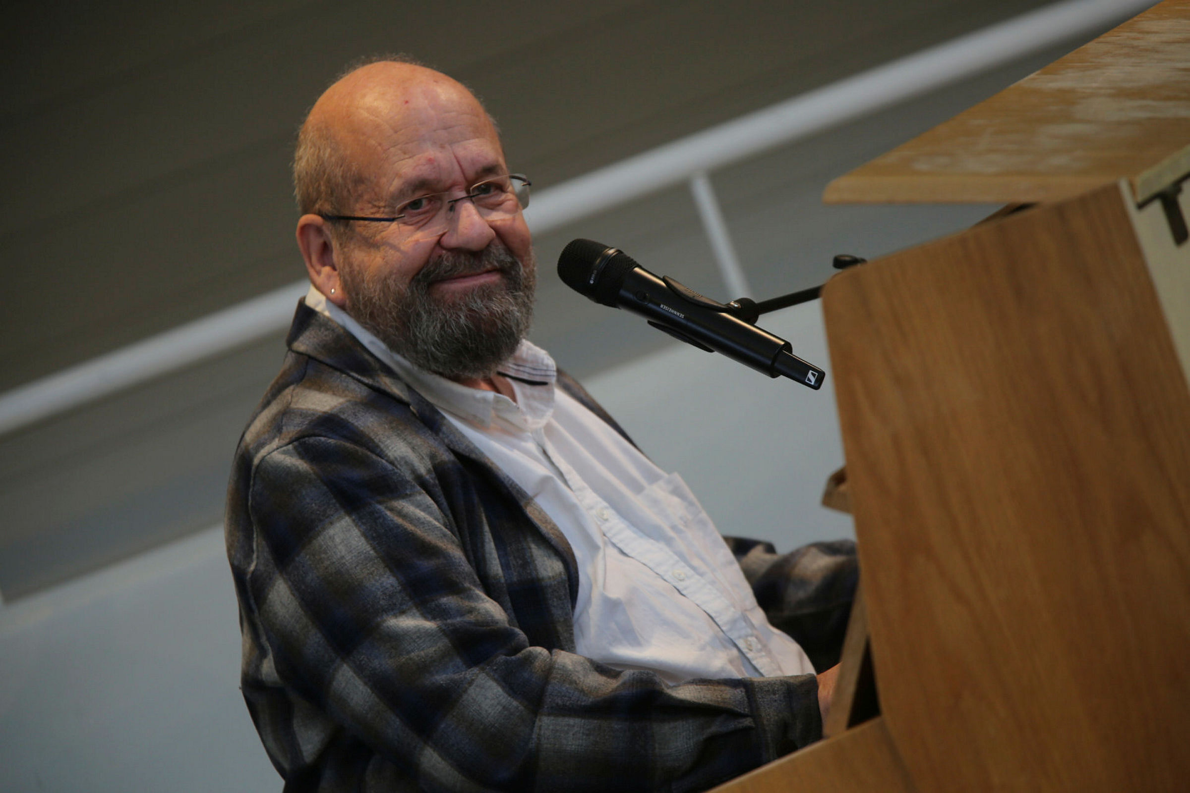 En populær kjenning ved pianoet på Haugerud