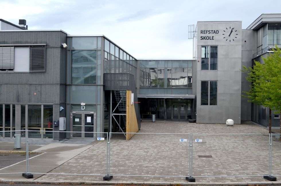 - Det er trist at skolen er stengt, men jeg er glad for at elevene ...