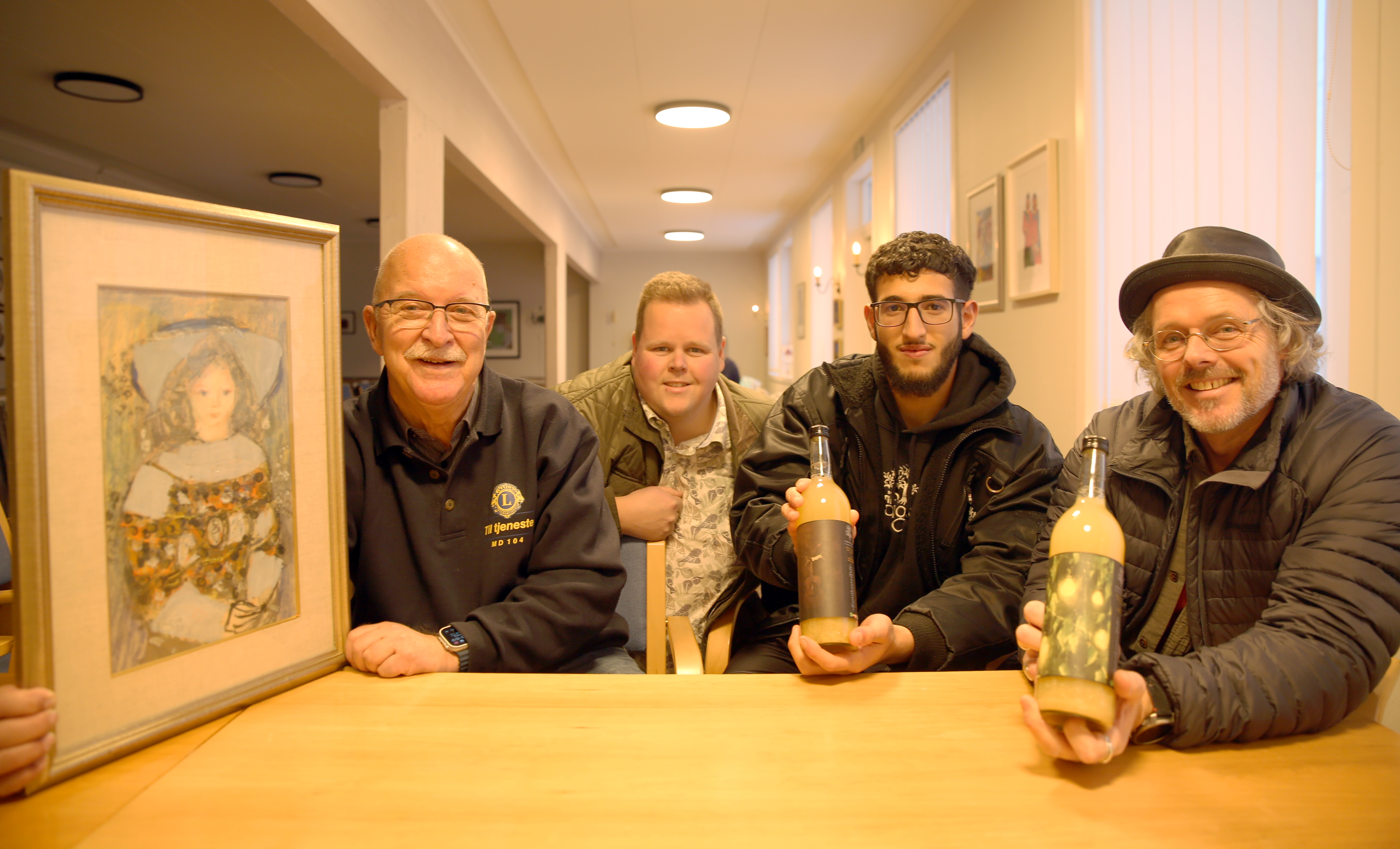 Stor kunst, kunstnerisk eplemost og ordførerbesøk når Høybråten Lions ...