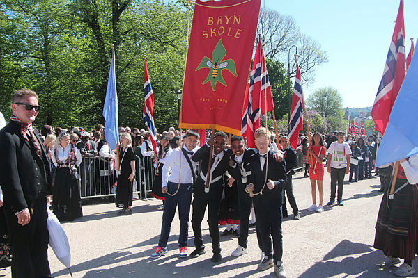 Bryn går først i årets barnetog