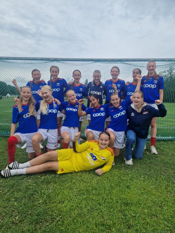 Hasle-Løren/VIF-jentene: – Vi kan vinne hele greia